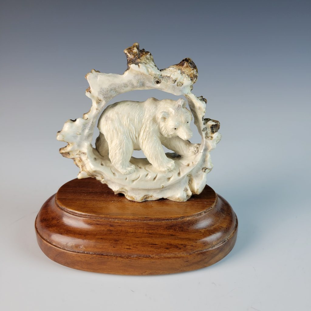 Walking Bear by Eddie Lee - Northwest American Native Arts & Inuit ...